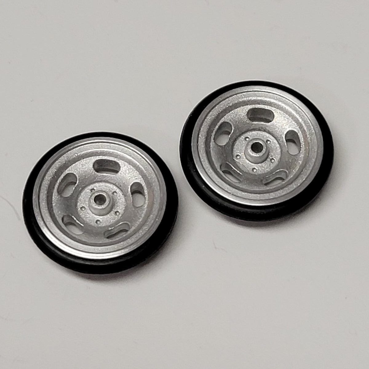 JDS7023GB JDS Scale Series US Mag Front Wheels Glass Beaded